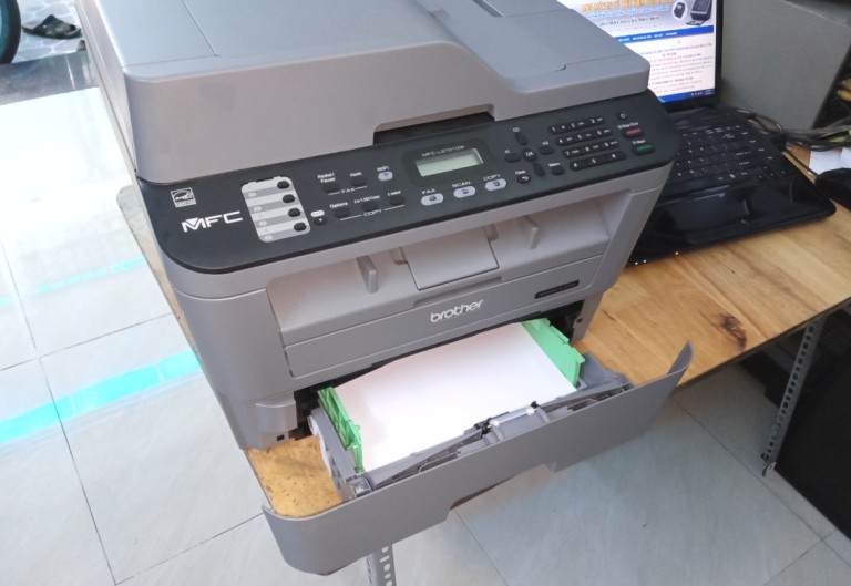 Máy in đa năng Brother MFC 2701D cũ | mayinvugia.com